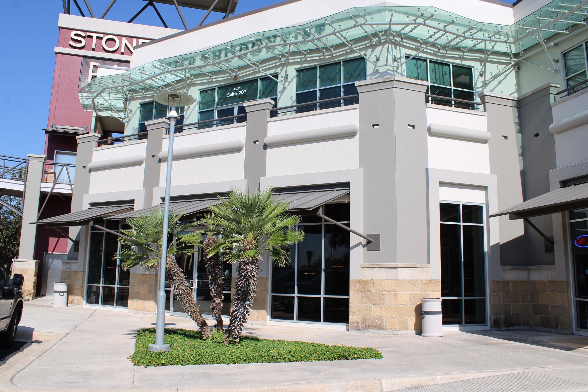 18700 18740 Stone Oak Pky San Antonio Tx 78258 Stone Oak Plaza