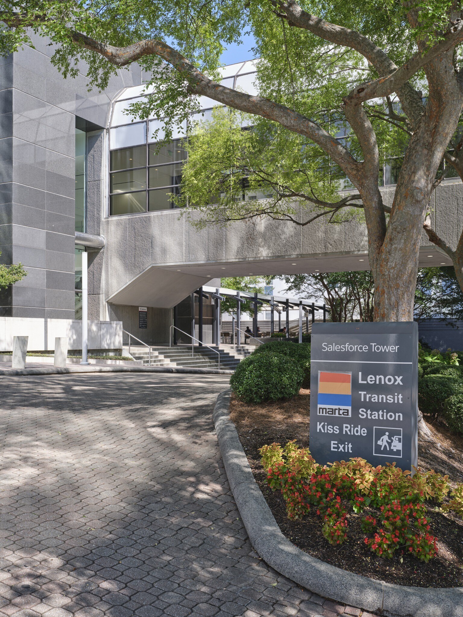 950 E Paces Ferry Rd NE, Atlanta, GA 30326 - Salesforce Tower | LoopNet