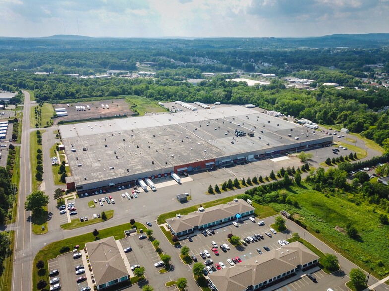 475 Willard Ave, Newington, CT 06111 - Newington Business Center | LoopNet