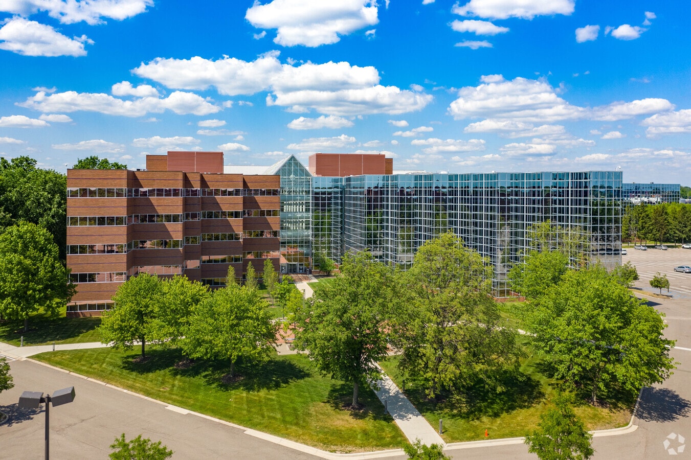 400 Galleria Officentre, Southfield, MI 48034 | LoopNet