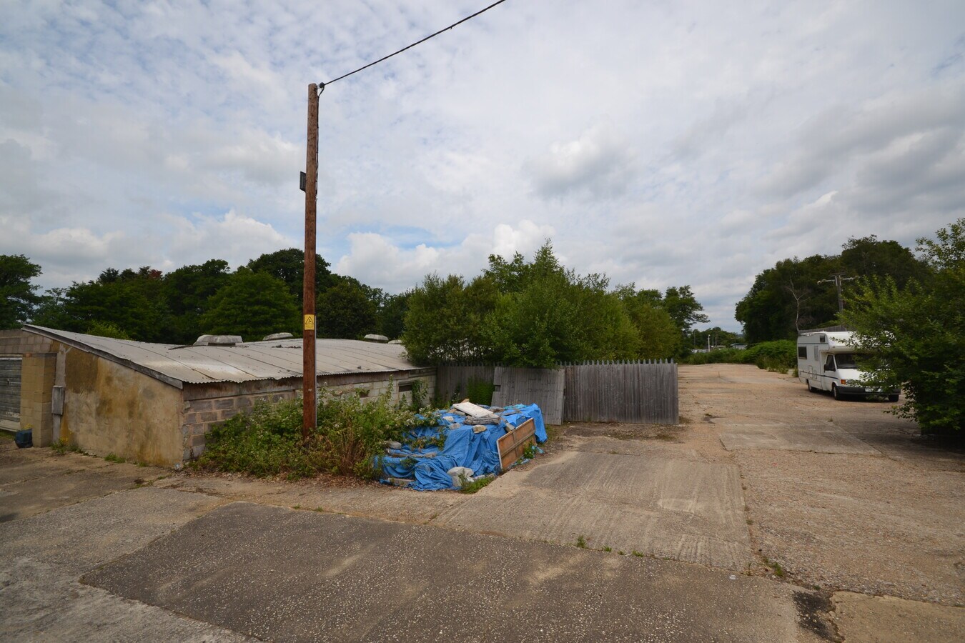 Picketts Hl, Bordon, GU35 8TF | LoopNet