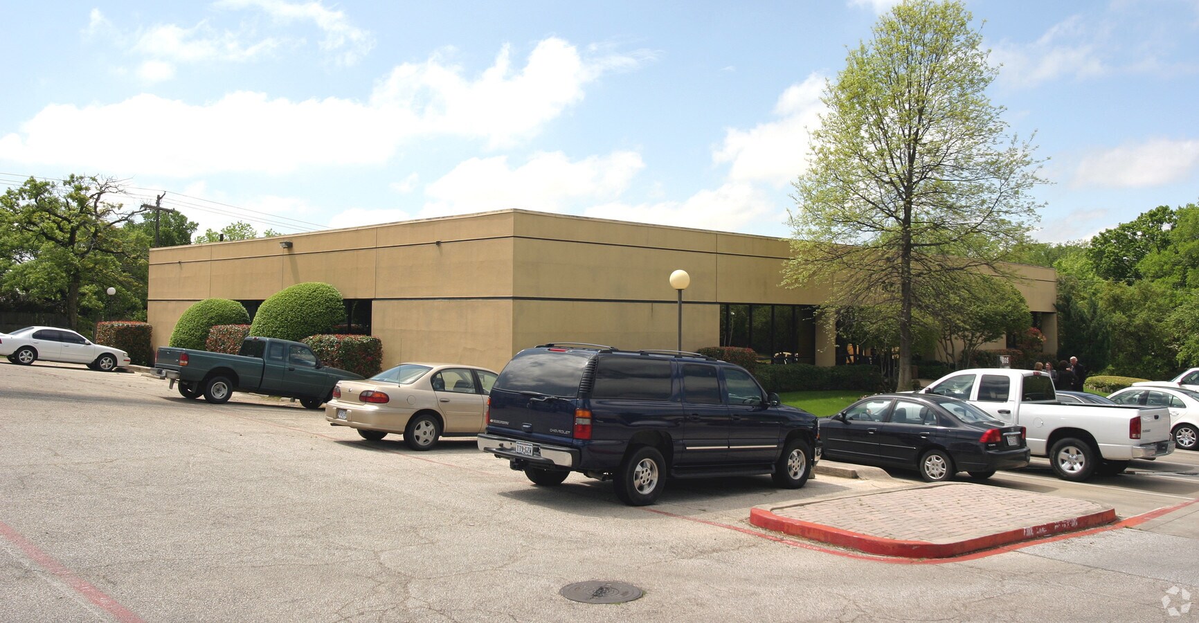 805 Forest Ridge Dr, Bedford, TX 76022 | LoopNet