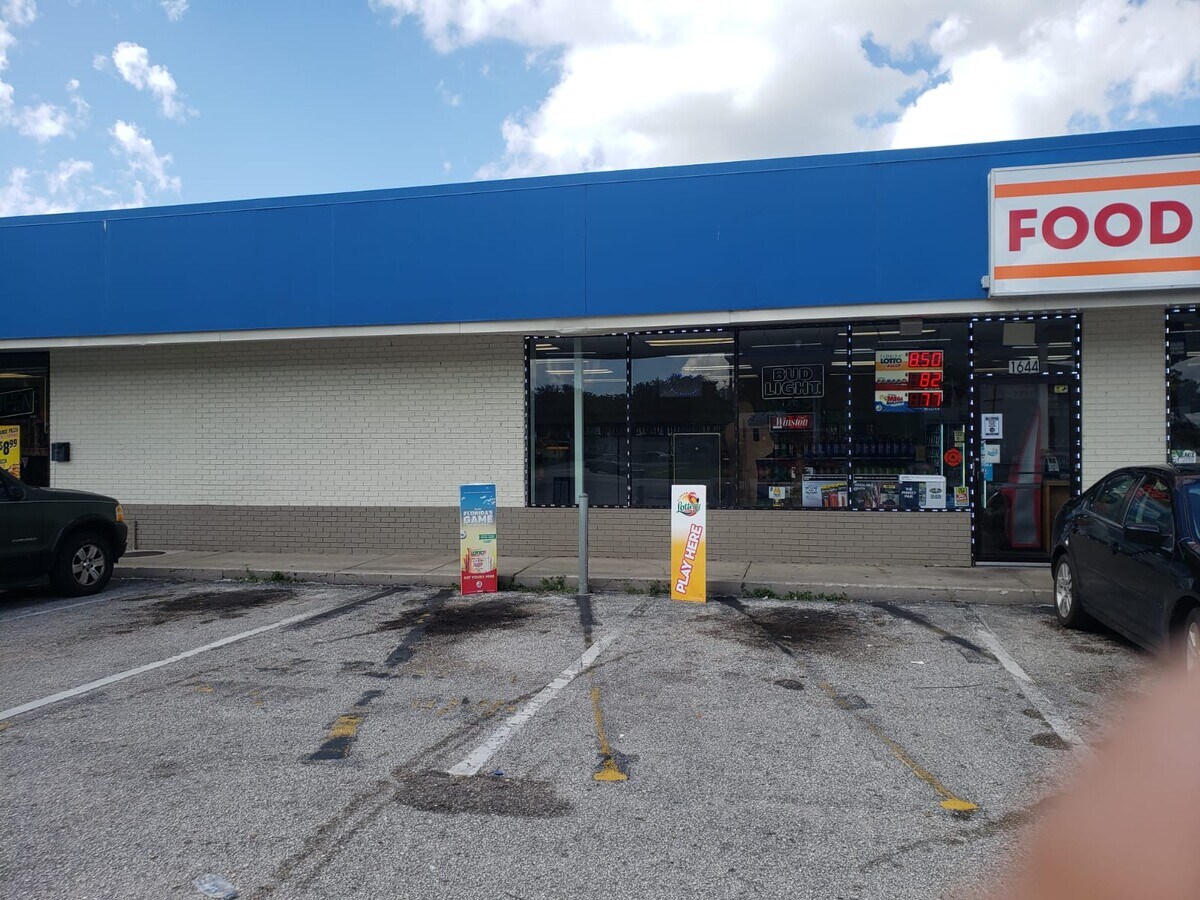 1644 Providence Blvd, Deltona, FL 32725 | LoopNet