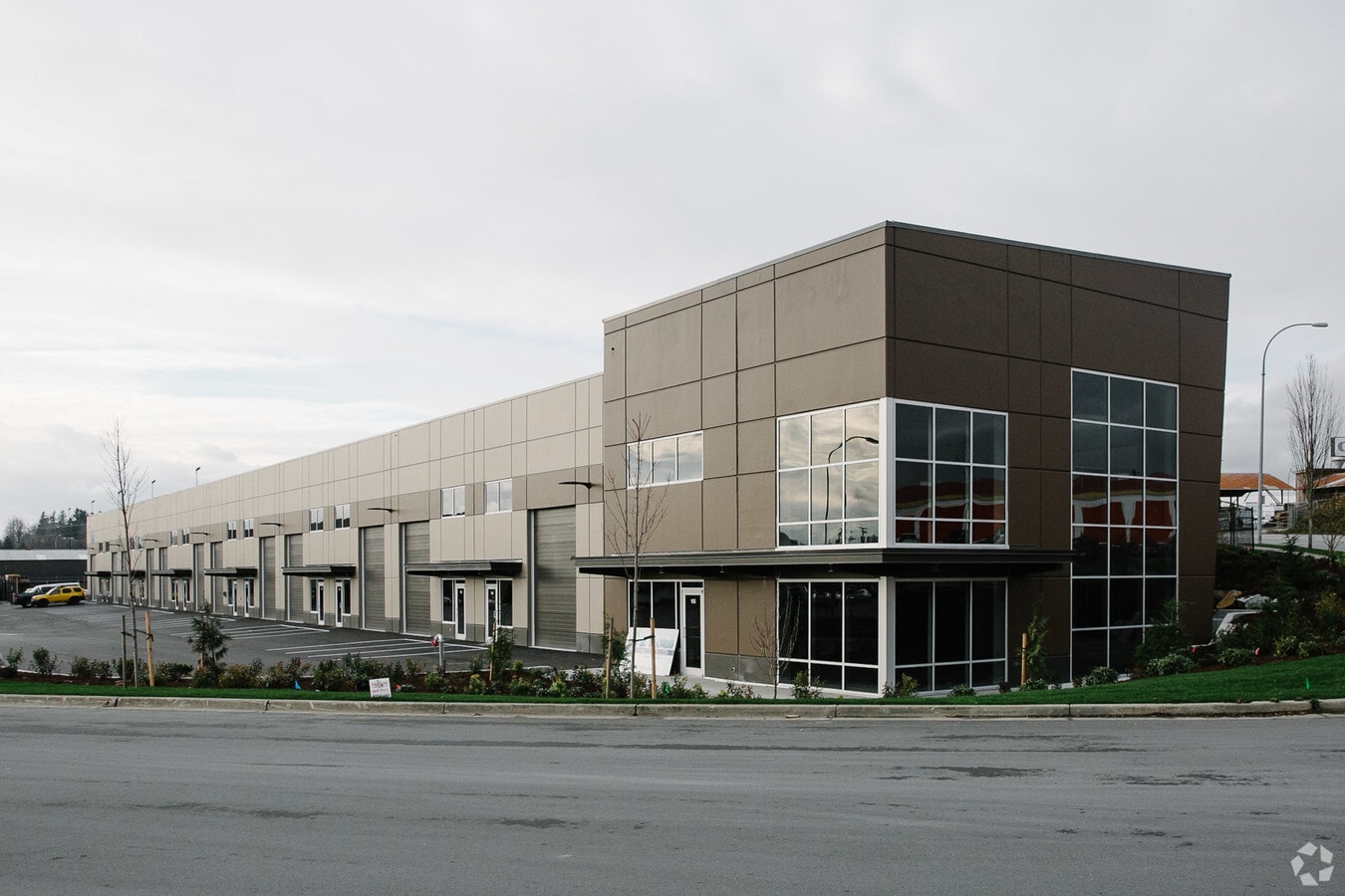 2771 Progressive Way, Abbotsford, BC V2T 0A7 | LoopNet 2771 Progressive Way, Abbotsford, BC V2T 0A7 | LoopNet