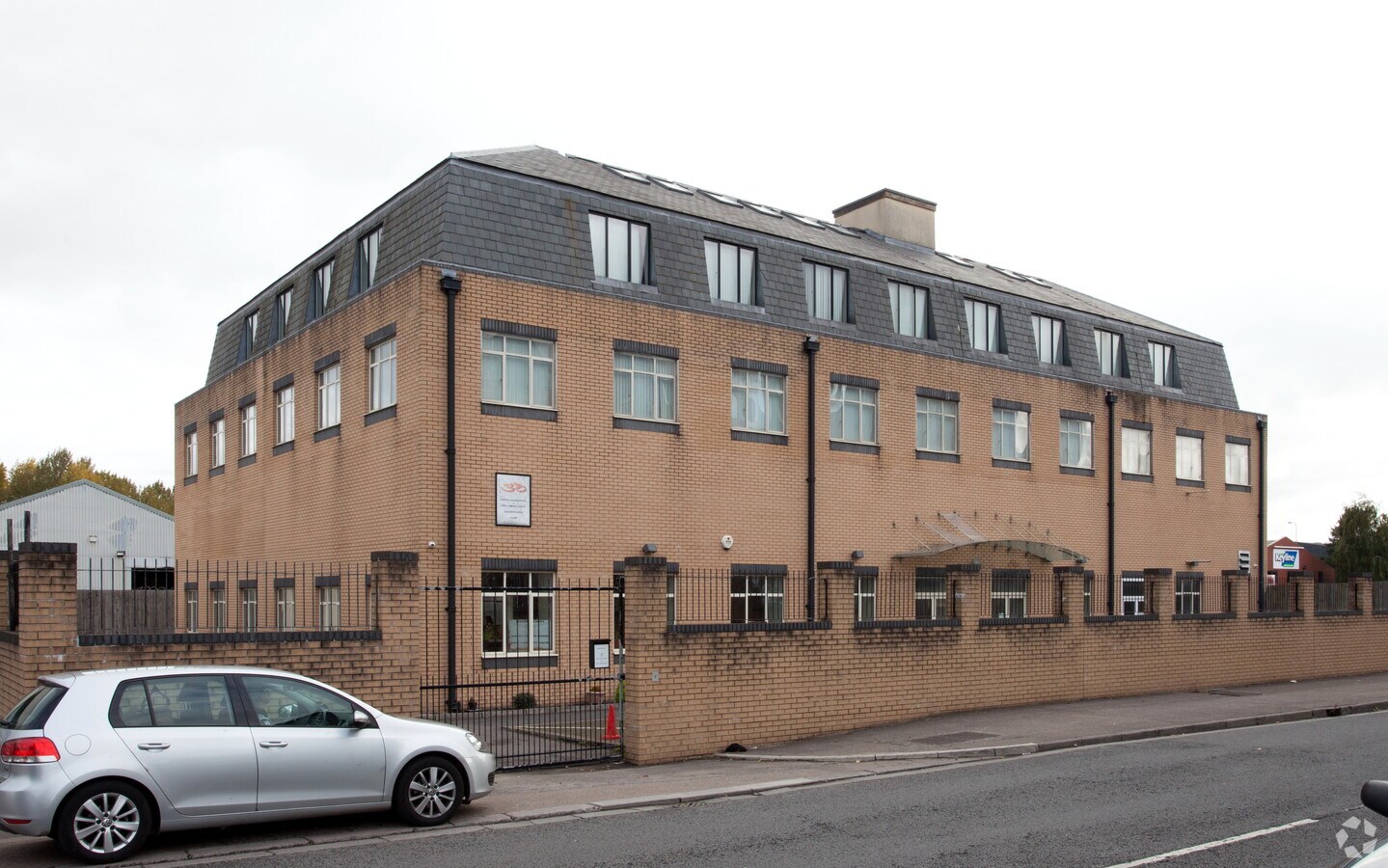 Lewis Rd, Cardiff, CF24 5EB | LoopNet