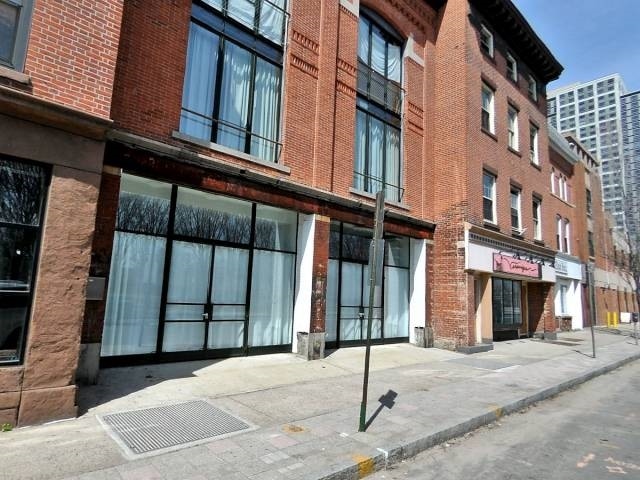 260-262 State St, New Haven, CT 06510 - Mixed Use - 3-Story Building | LoopNet