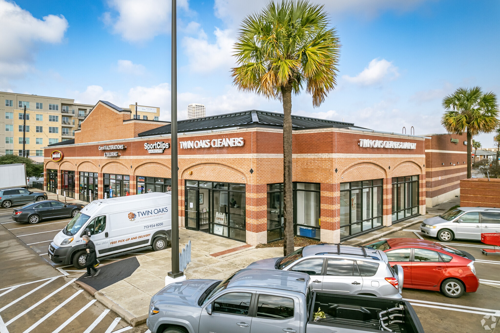 2075 Westheimer Rd, Houston, TX 77098 - Shepherd Square Shopping Center ...