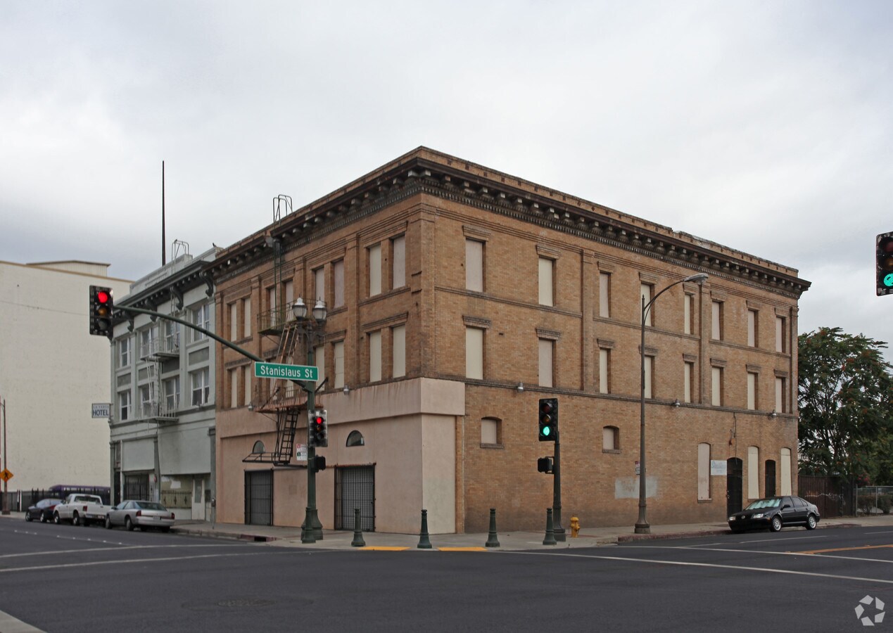 635-643 E Main St, Stockton, CA 95202 | LoopNet