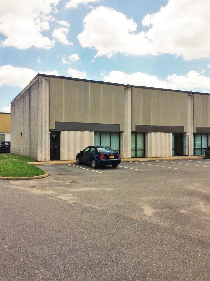 800 Seahawk Cir, Virginia Beach, VA 23452 | LoopNet