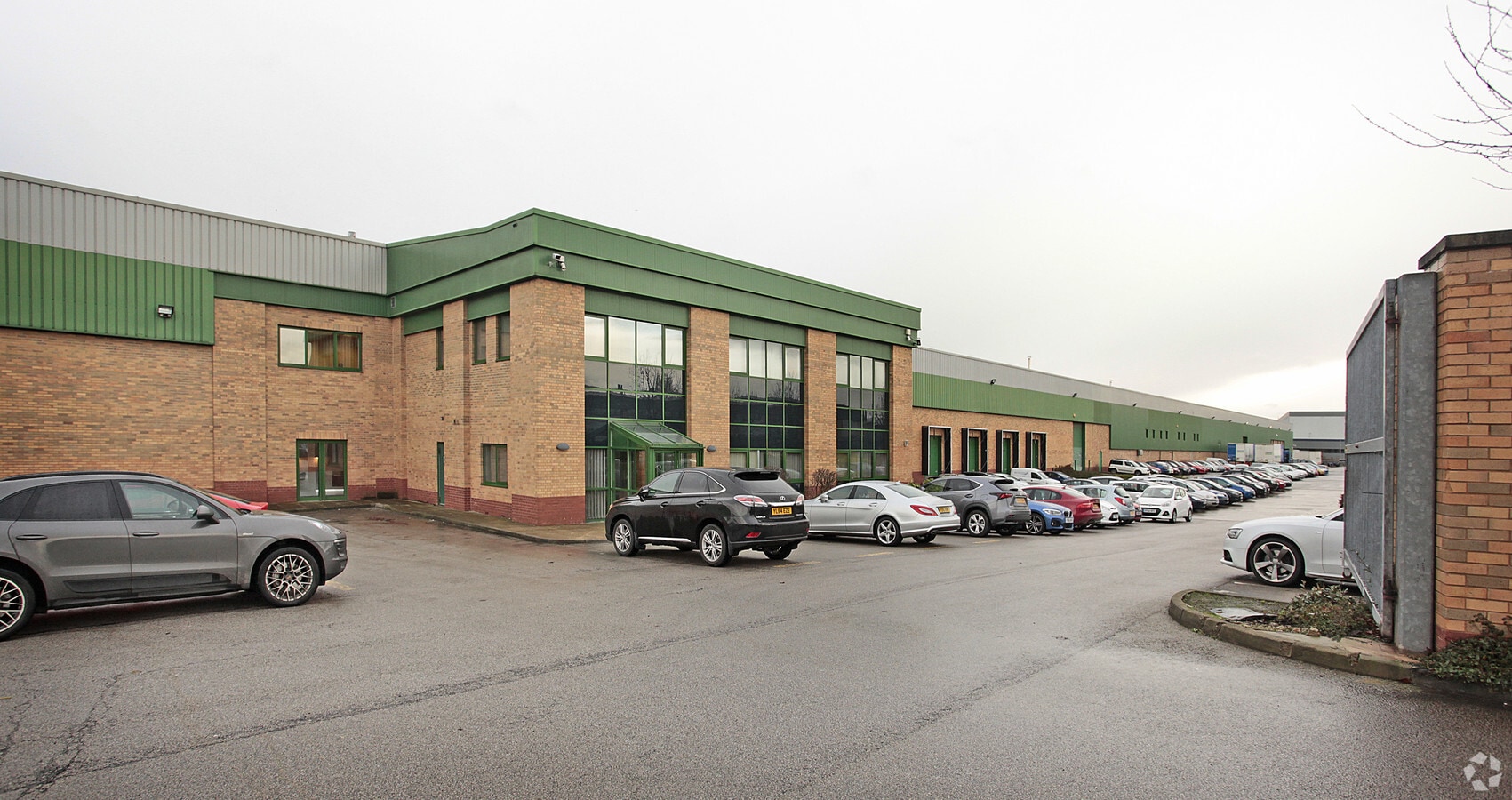 Churwell Vale, Dewsbury, WF12 7RD - Rixonway Kitchens | LoopNet