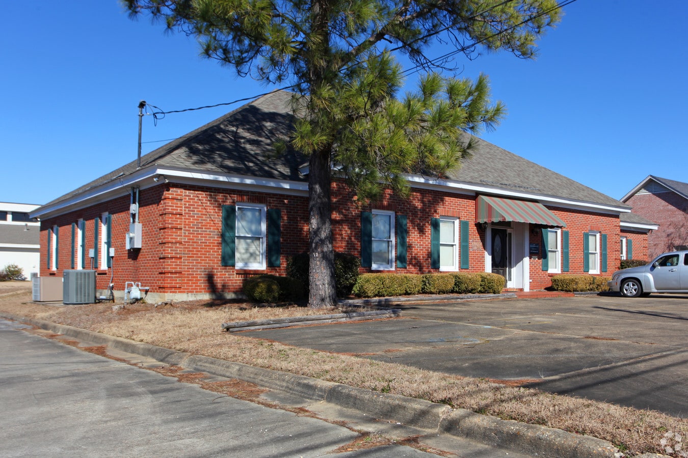 4183 Carmichael Rd, Montgomery, AL 36106 - Office for Lease | LoopNet