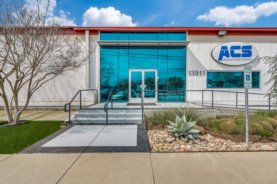 13911 Distribution Way, Farmers Branch, TX 75234 - Industrial for Sale | LoopNet