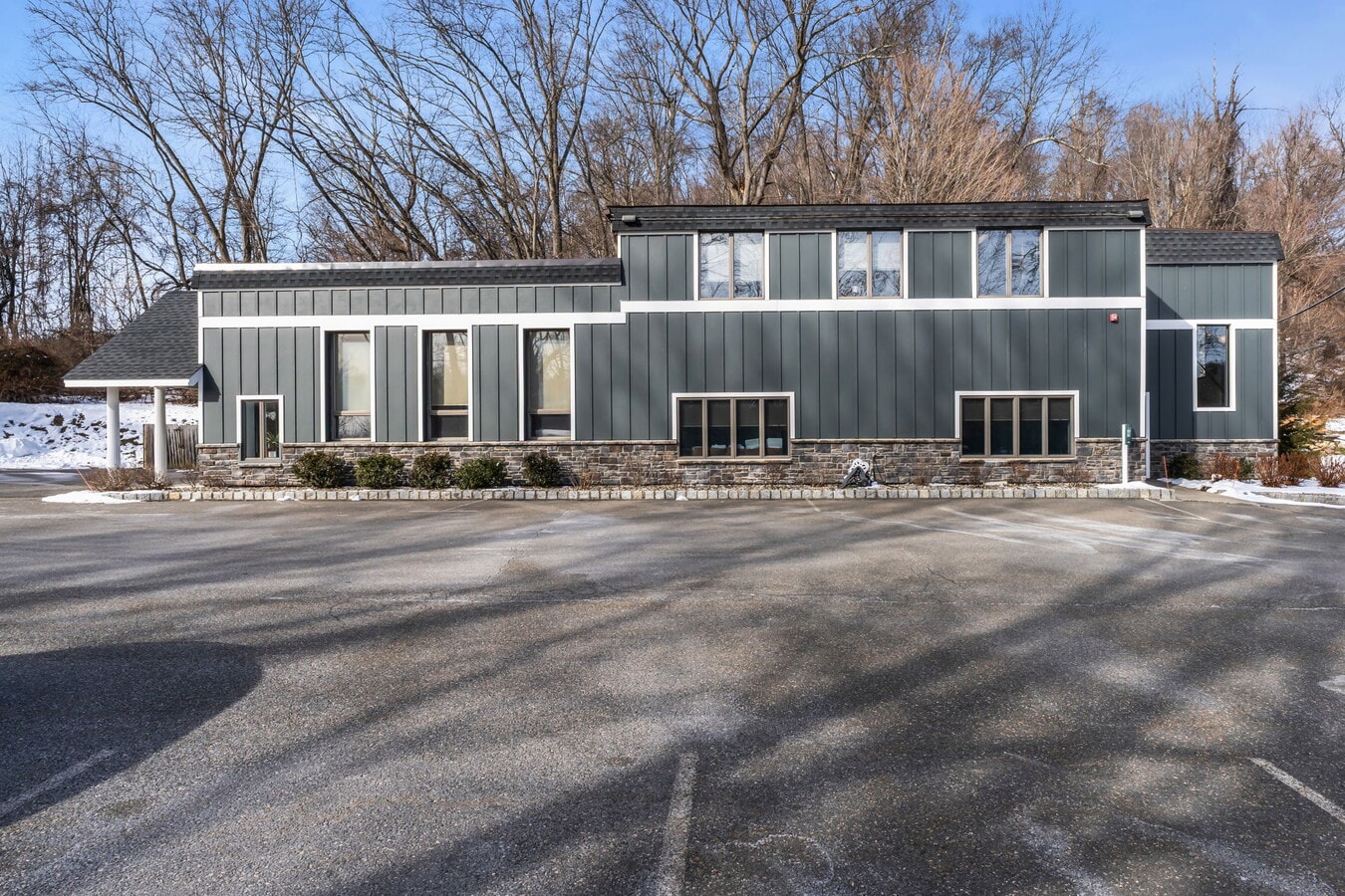 140 W Main St, Clinton Township, NJ 08809 - Office for Sale | LoopNet