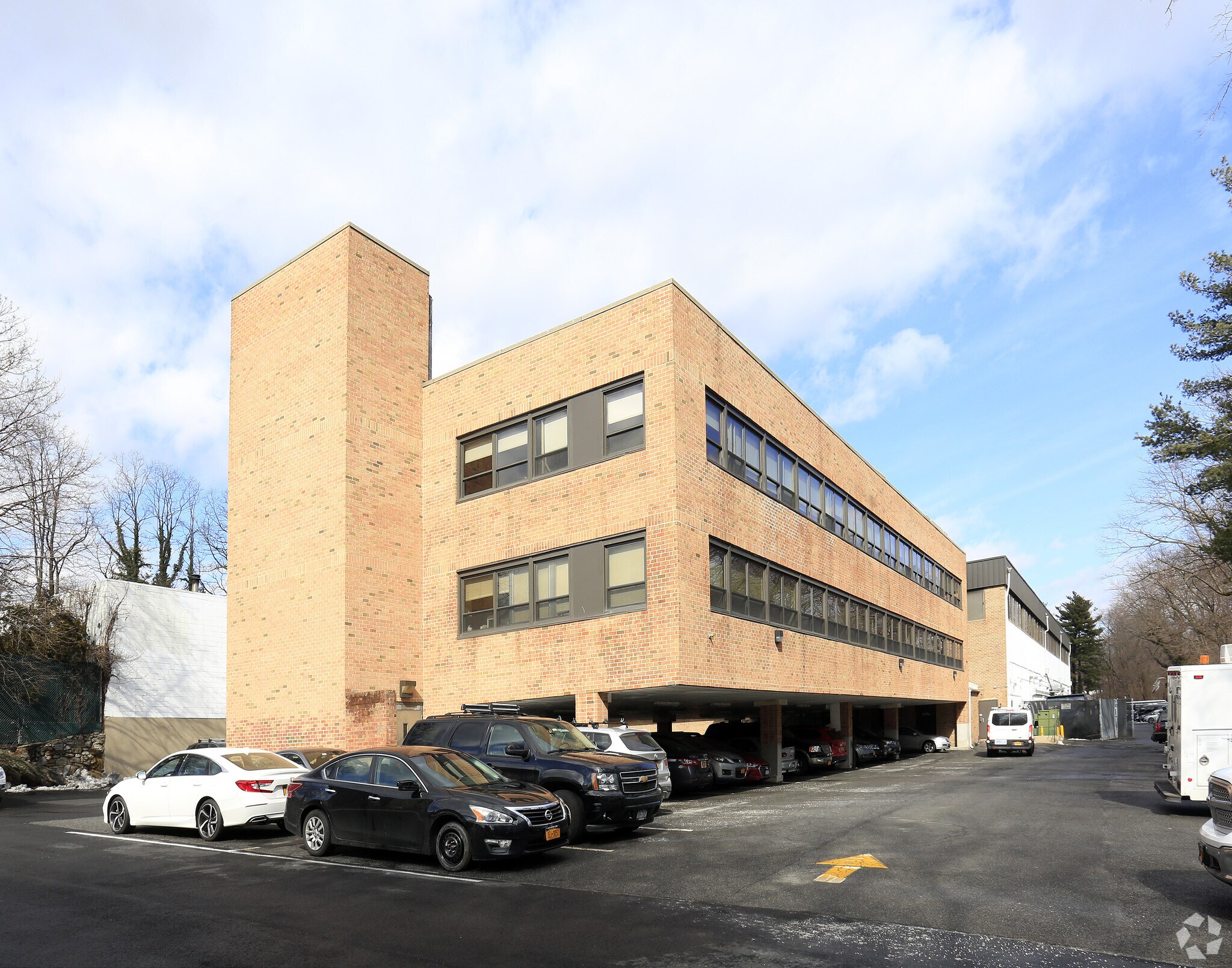 77 Quaker Ridge Rd, New Rochelle, NY 10804 - North Ridge Plaza | LoopNet