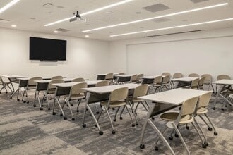 301 Congress Ave, Austin, TX 78701 - Industrious at 3rd & Congress ...