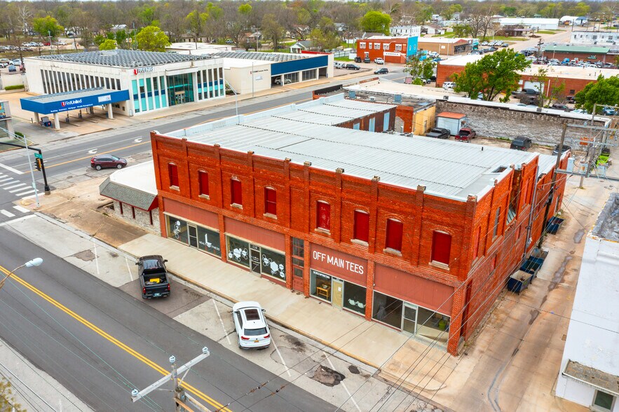 115-121 S Townsend Ave, Ada, OK 74820 - Retail for Sale | LoopNet