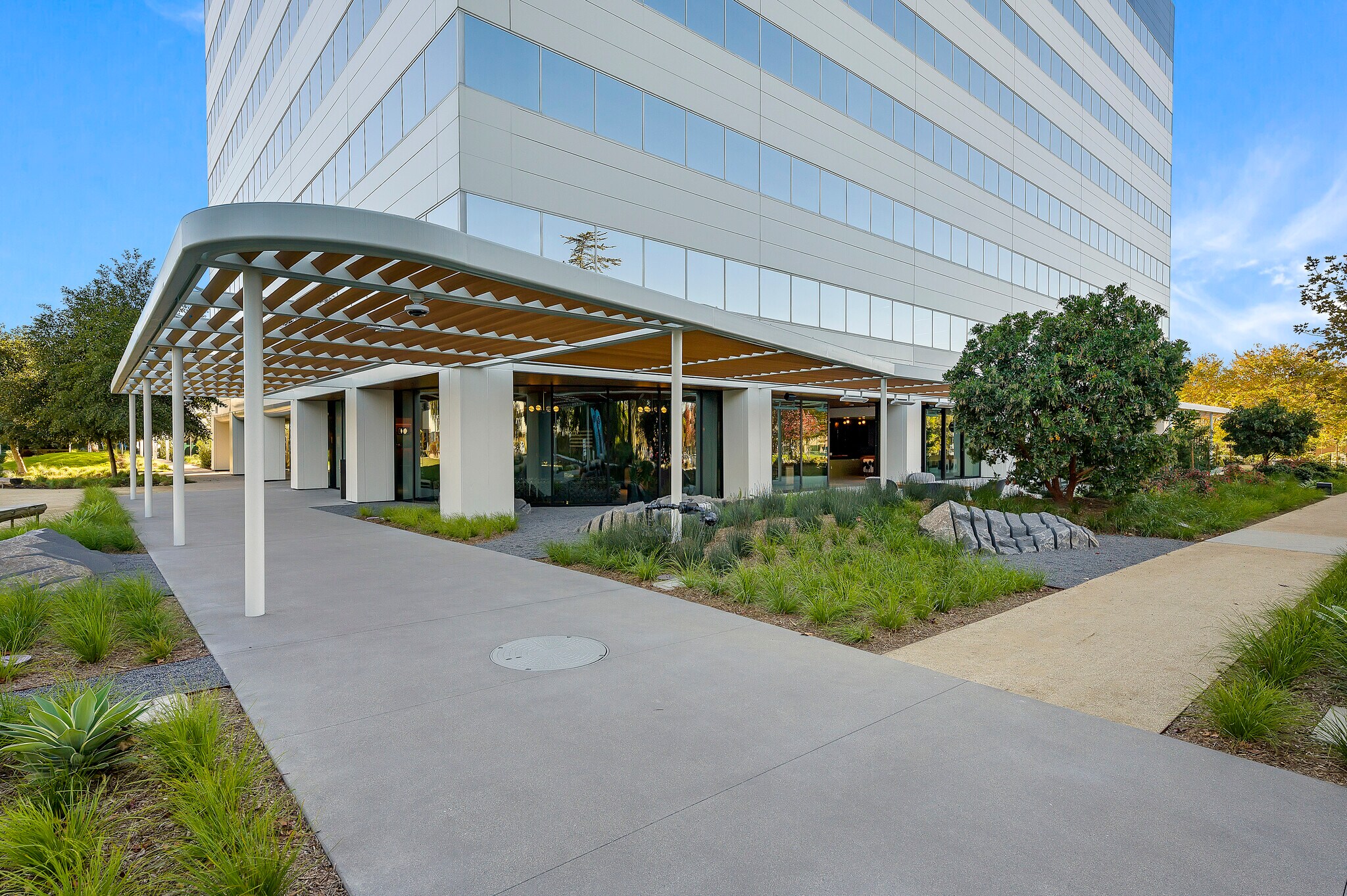 9605 Scranton Rd, San Diego, CA 92121 - Alexandria Tech Center | LoopNet