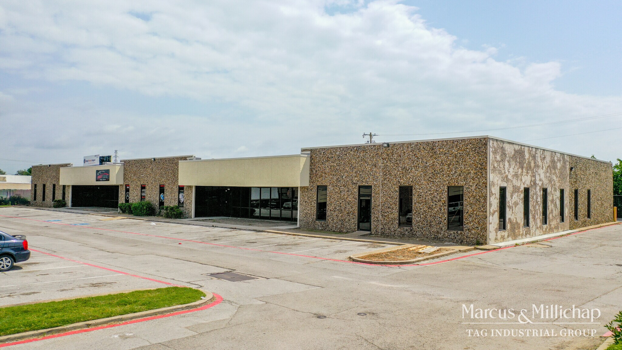 2636 Walnut Hill Ln, Dallas, TX 75229 - Walnut Hill Business Park | LoopNet