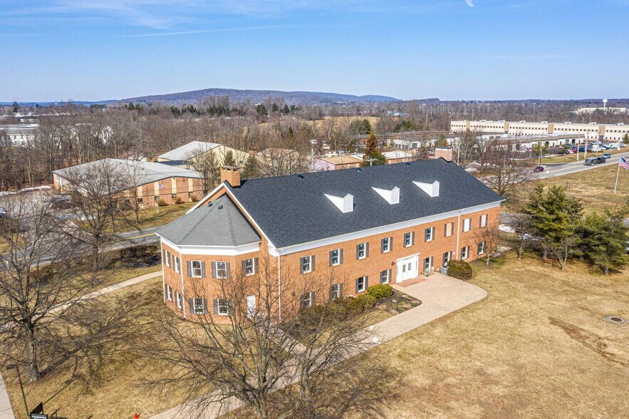 6 Minneakoning Rd, Flemington, NJ 08822 | LoopNet