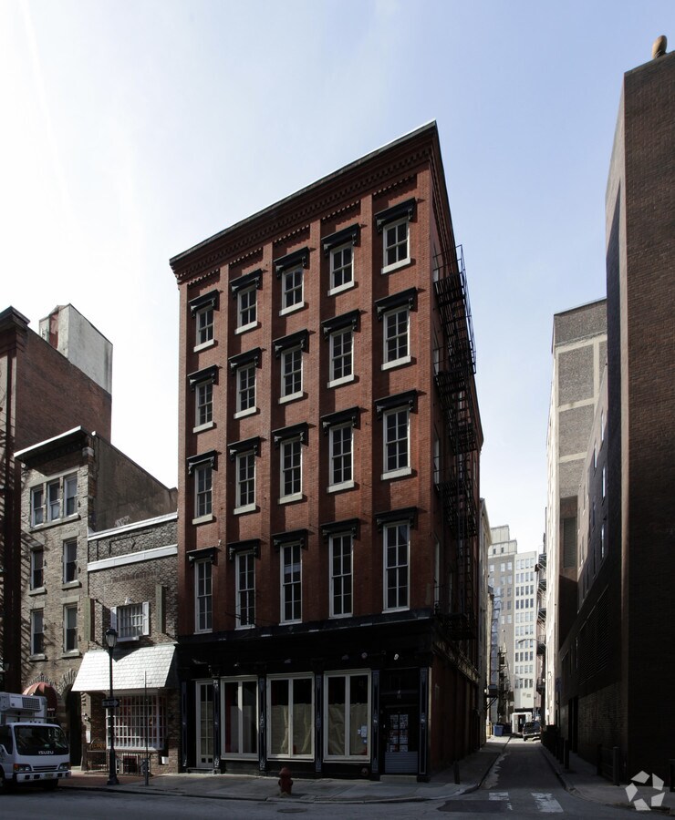 30-32 S 7th St, Philadelphia, PA 19106 | LoopNet