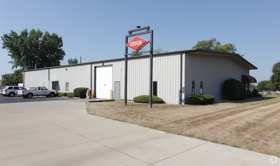 501 W 76th St, Davenport, IA 52806 | LoopNet