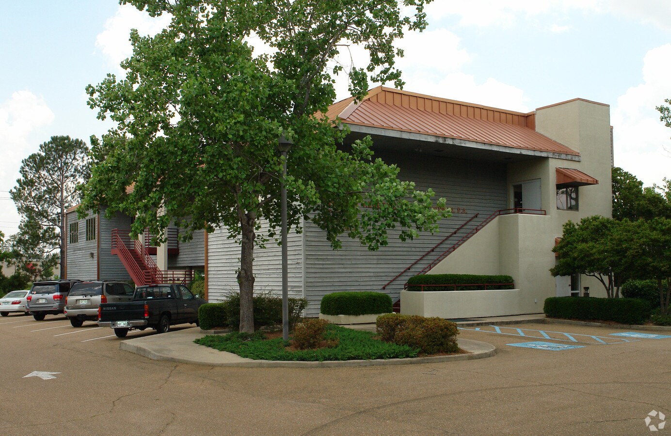 1047 N Flowood Dr, Flowood, MS 39232 - Property Record | LoopNet