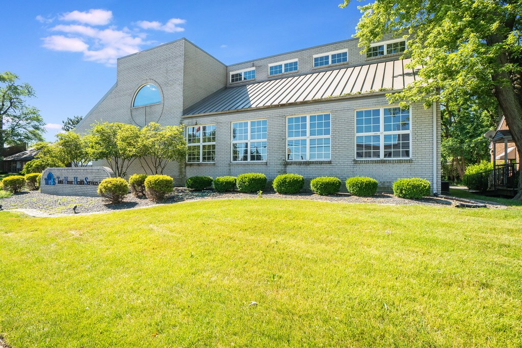 620 Ridge Rd, Munster, IN 46321 | LoopNet