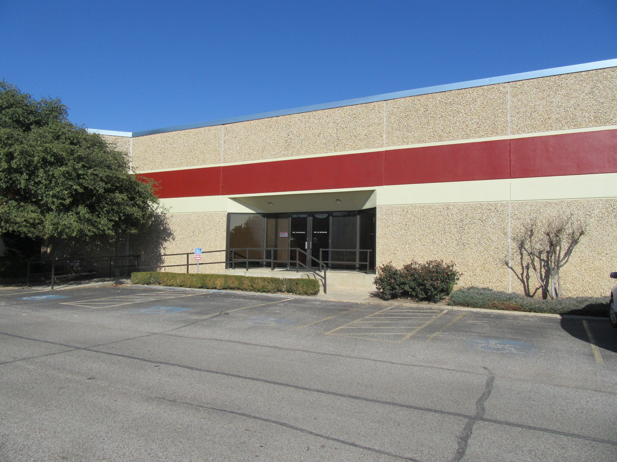 304 N Meridian Ave, Oklahoma City, OK 73107 - Meridian Business Park | LoopNet