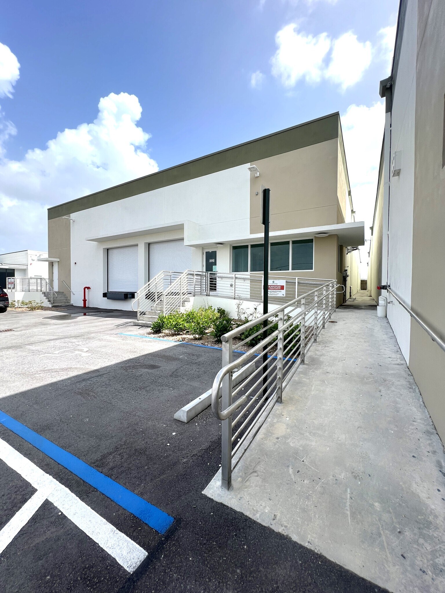 6321 NW 37th Ave, Miami, FL 33147 - Industrial for Lease | LoopNet