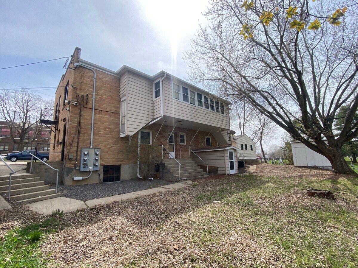 711 Ridge St, Mineral Point, WI 53565 | LoopNet