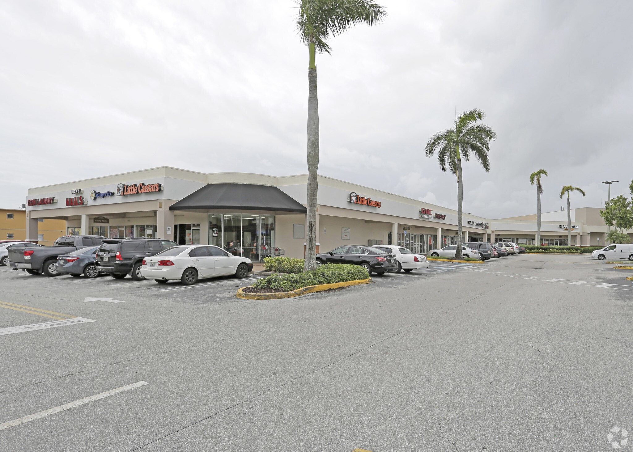 6728 Bird Rd, Miami, FL 33155 - Bird Ludlam Shopping Center | LoopNet
