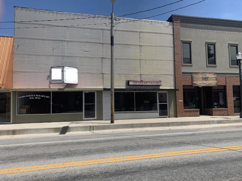 809 Main St, Cassville, MO 65625 | LoopNet