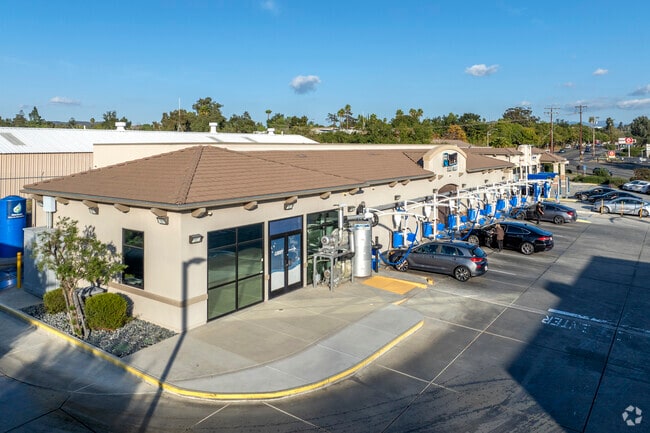 Commercial Real Estate for Sale | LoopNet