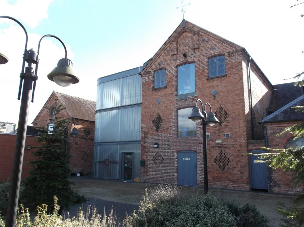 A458, Welshpool, SY21 8RP - Coed Y Dinas | LoopNet