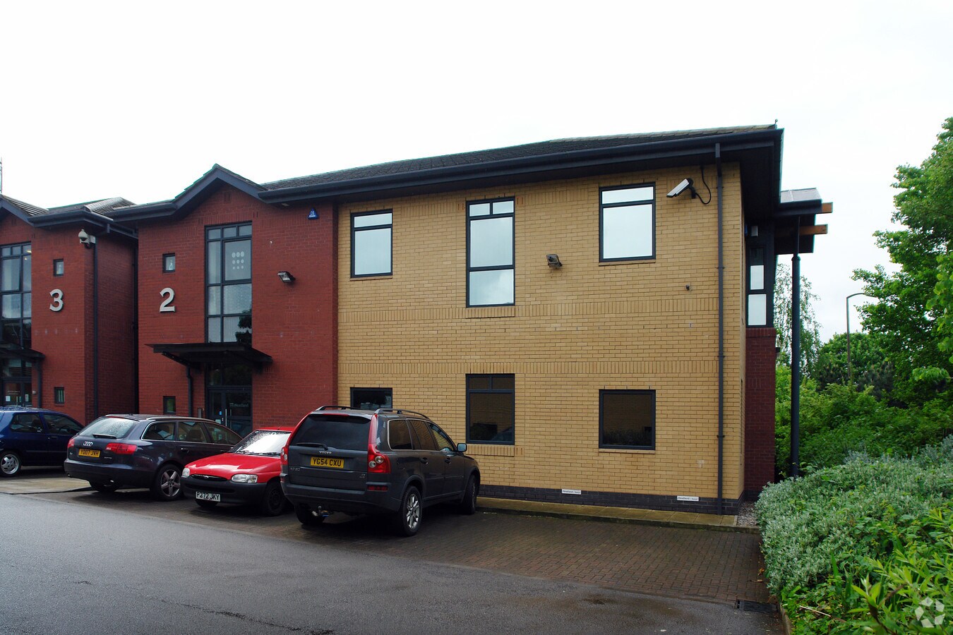 Manor Mill Ln, Leeds, LS11 8LQ | LoopNet