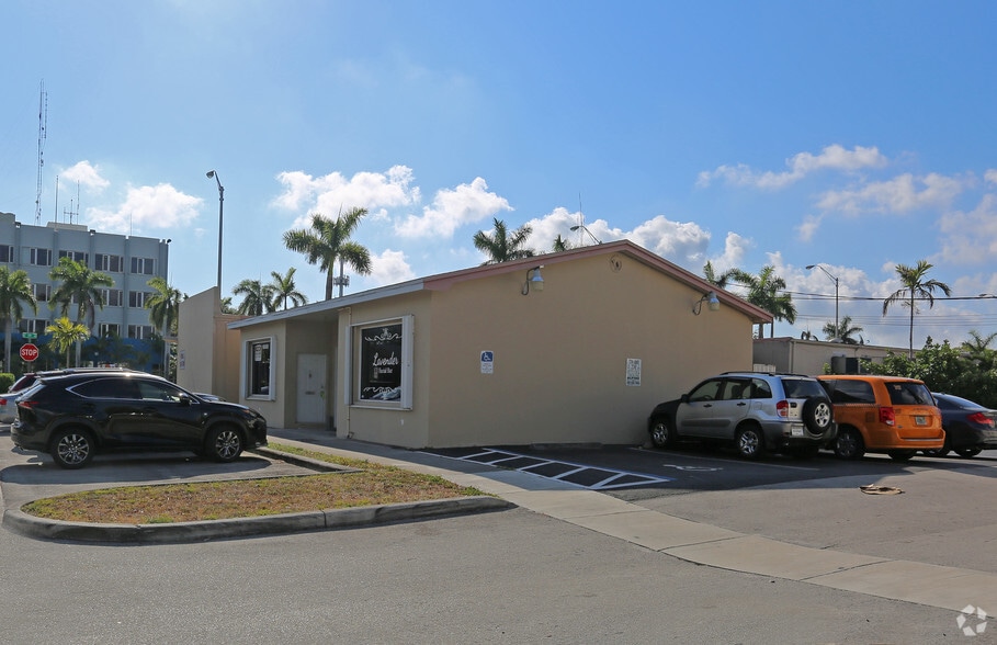 1880-1882B NE 170th St, North Miami Beach, FL 33162 | LoopNet