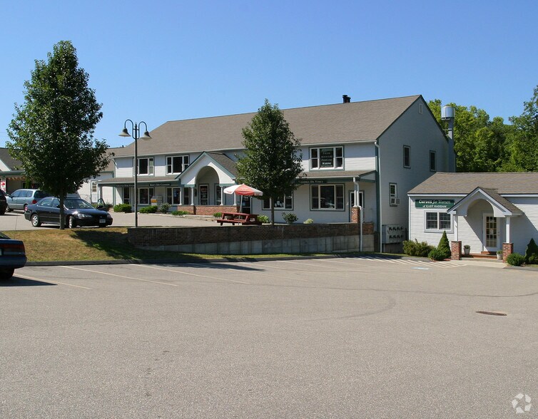 25b Falls Rd, Moodus, CT 06469 | LoopNet